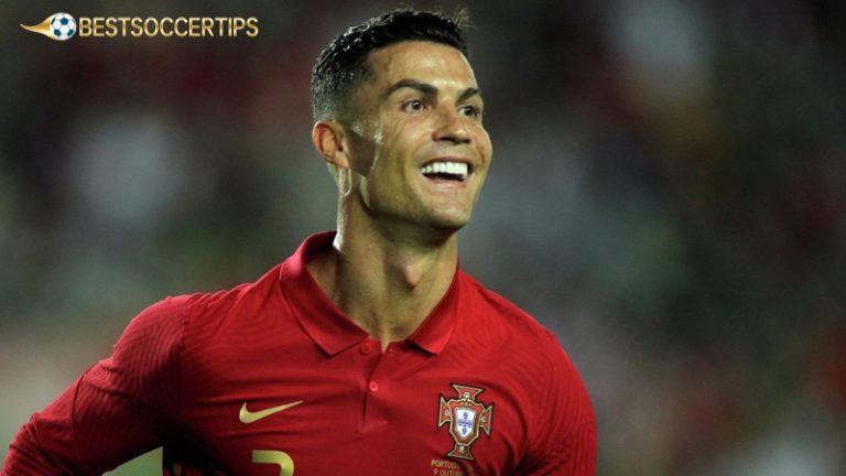 List of the best number 9 soccer players of all time