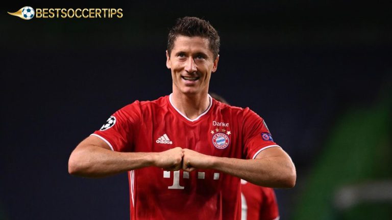 List of the best number 9 soccer players of all time