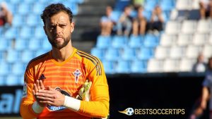 The shortest goalkeeper in football history