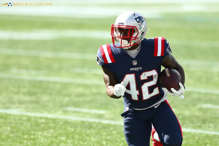 Top 10 shortest NFL player